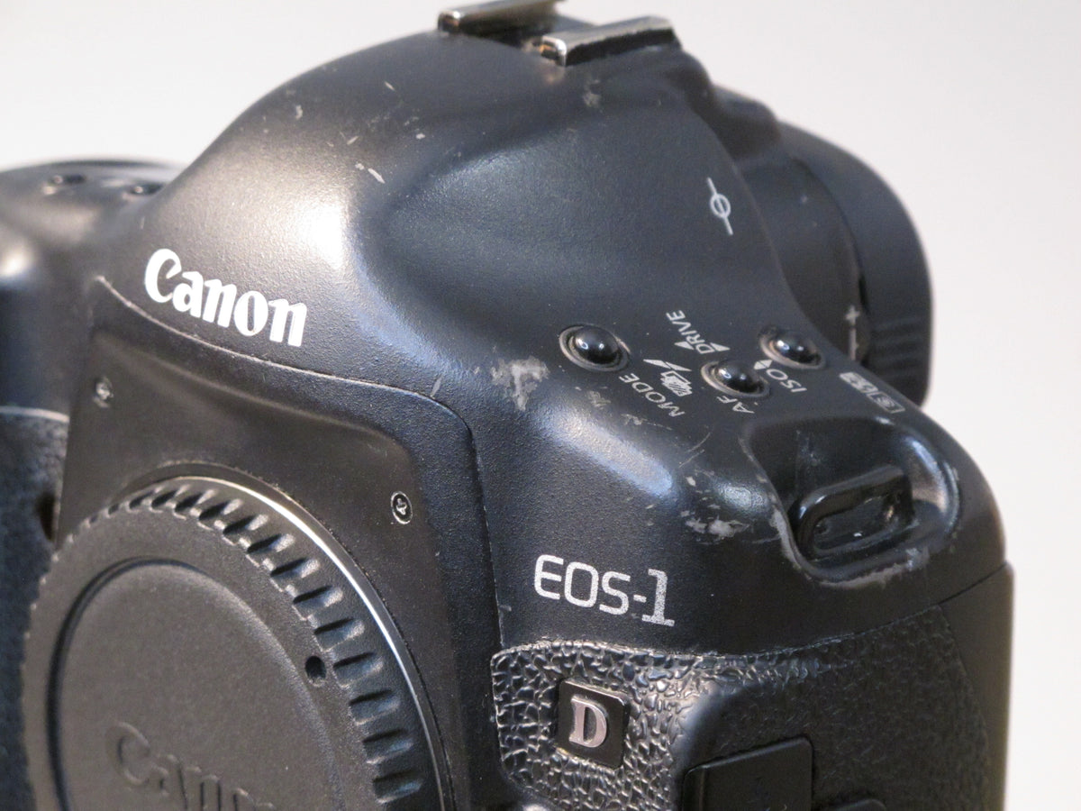Digital Cameras and Lenses – Phototek Canada